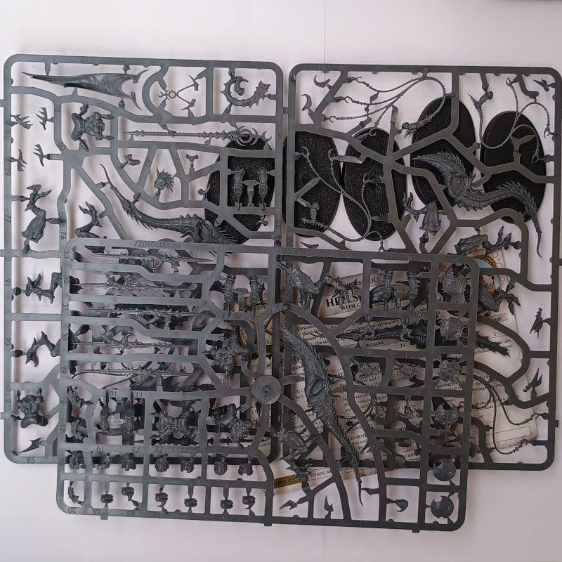 Hedonites of Slaanesh Hellstriders x 5 New on Sprue – West Coast Games