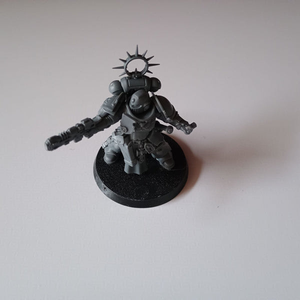 Space Marines Lieutenant with Storm Shield *Missing Shield – West Coast ...