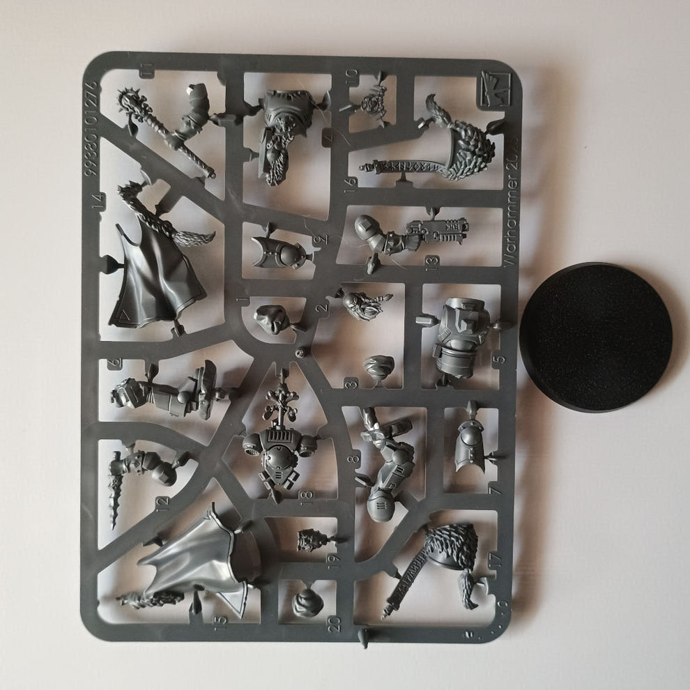 Space Wolves Wolf Priest New on Sprue – West Coast Games